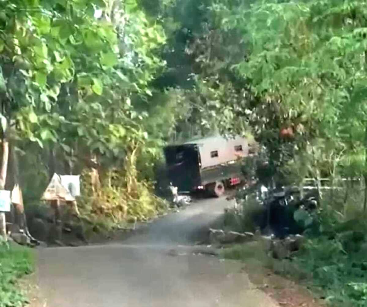 Tragedi Kecelakaan Mobil Dalmas Warnai Kegiatan Islamic Camp II SMP IT ...