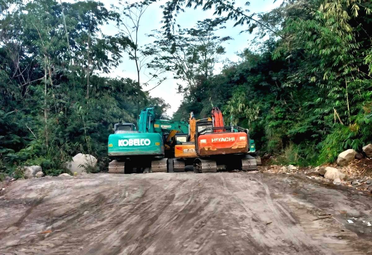 Tiga Tersangka Kasus Tambang Pasir Ilegal di Lereng Merapi